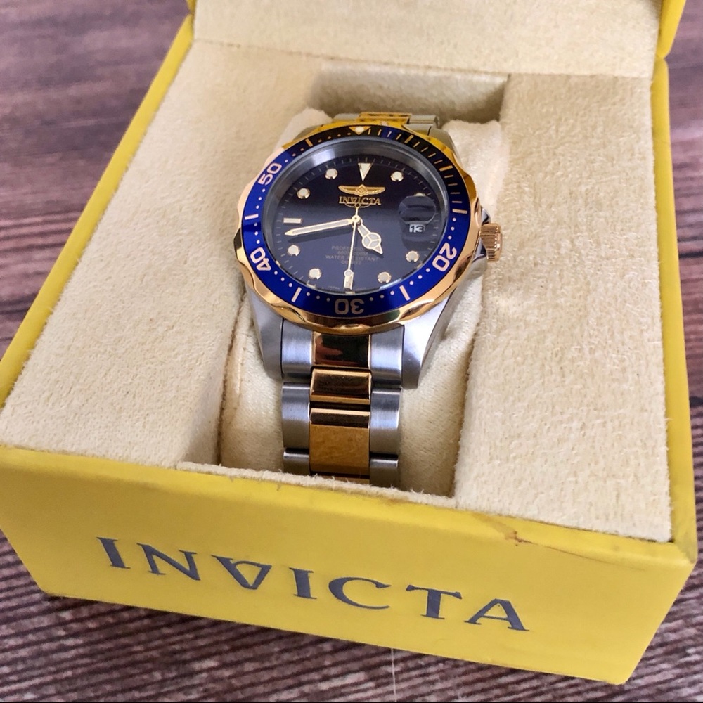Invicta Professional 660ft - 200m Men’s Watch - Gem